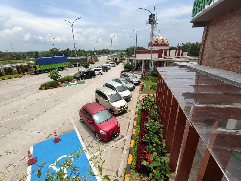 Taman di Rest Area KM 487, Boyolali | Paritama